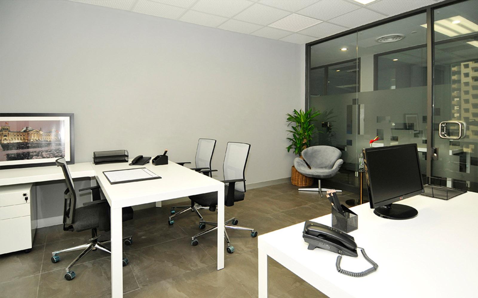 Short & Long Term Office Rentals in Bangkok | Antares Serviced Offices